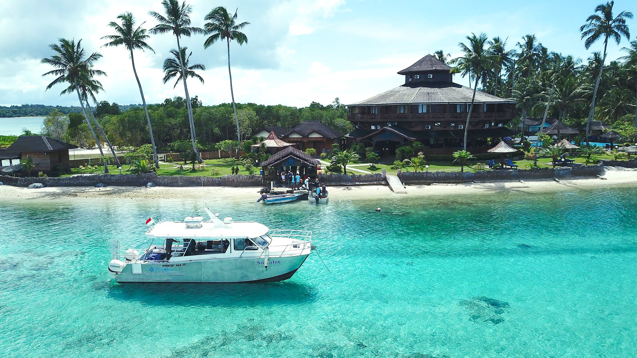 Mentawai Surf Resort, Indonesia | Macaronis Resort