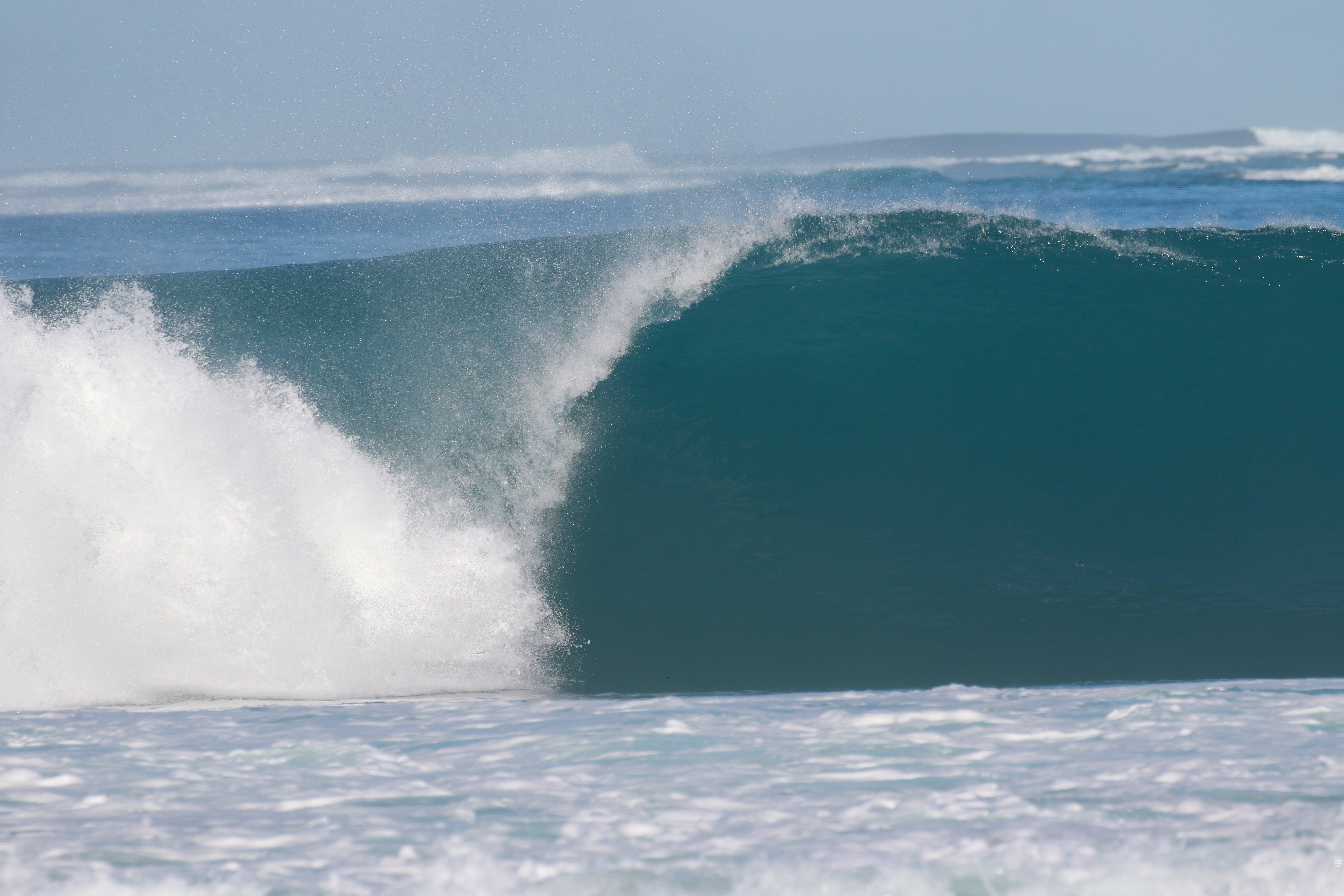 Late September Sessions 2019 – Macaronis Surf Resort